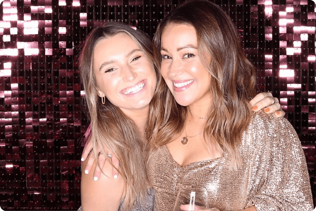 Tips to Choose the Best Photo Booth Company - Selfie Booth Co.