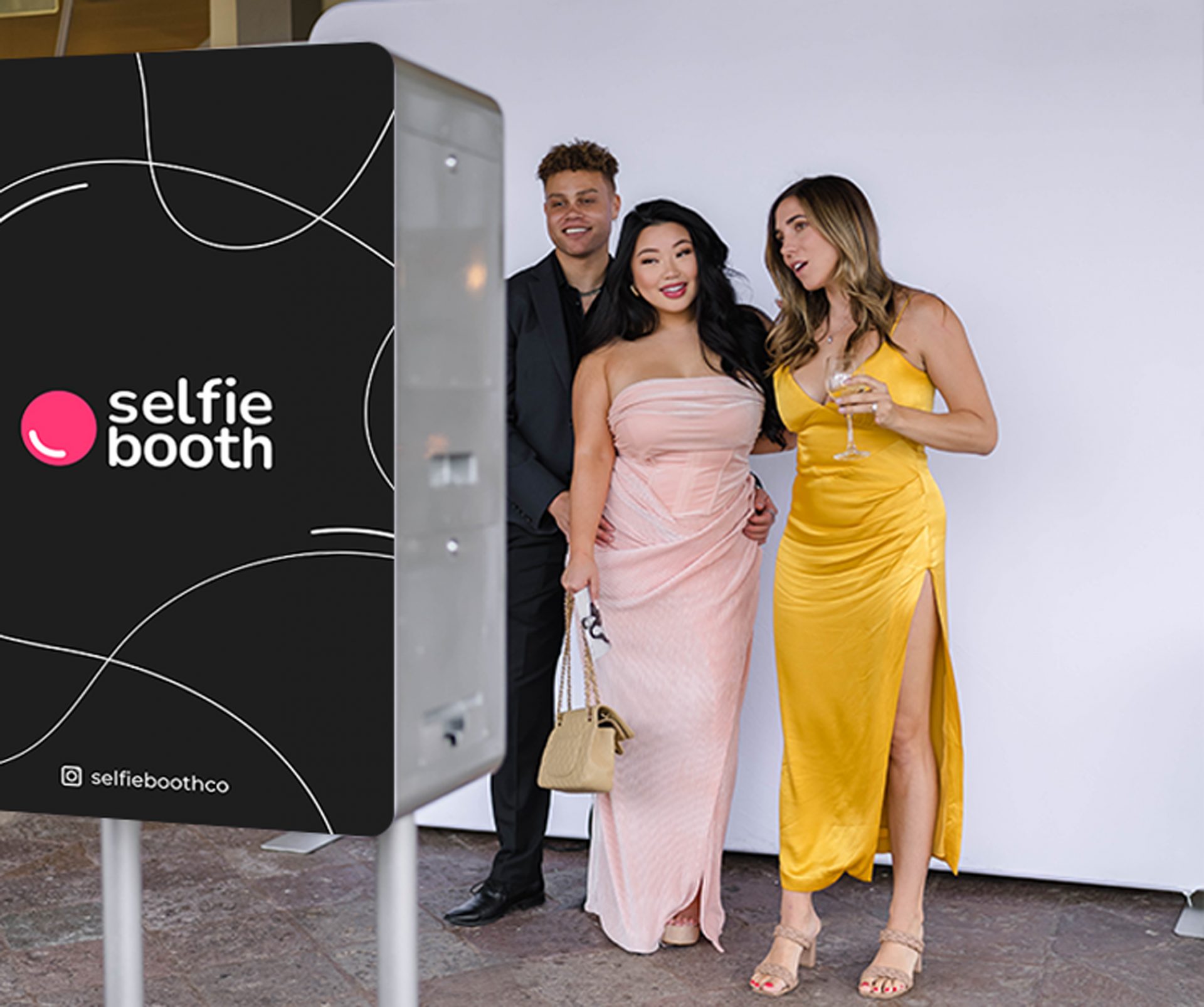 Photo Booth Rental to Elevate Your Party - Selfie Booth Co.